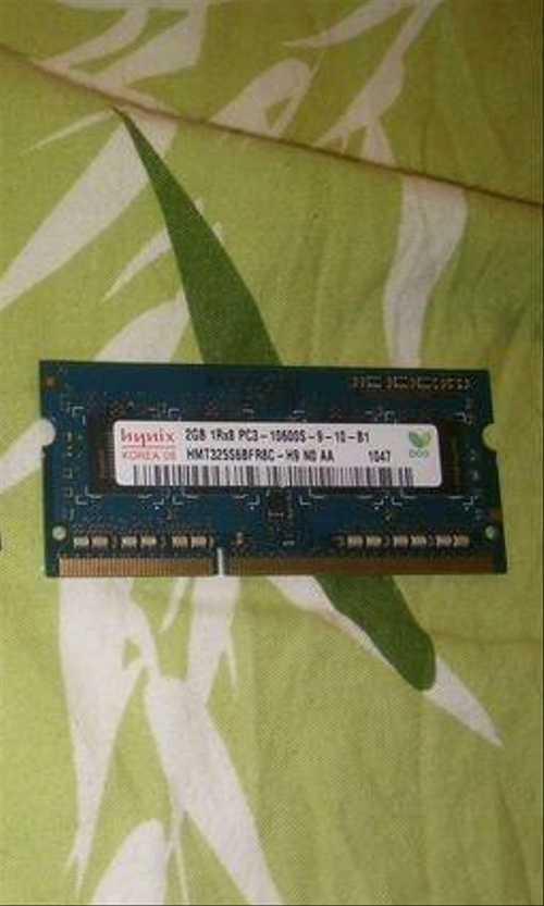 Продам 2-е плашки Hynix DDR3 памяти по 2 Gb