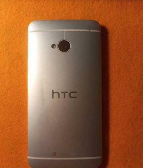Телефон HTC One M7