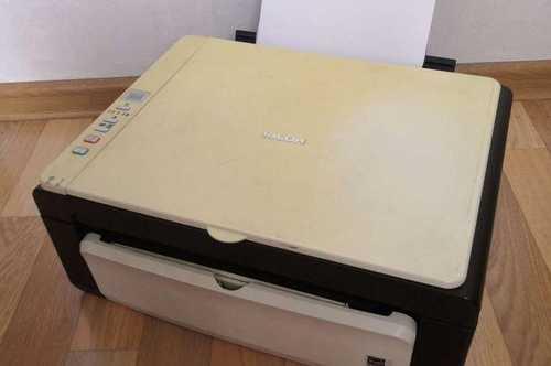 Компактный лазерный мфу Ricoh Aficio SP100 рабочий