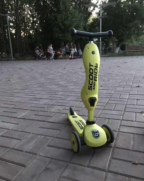 Самокат Scoot and ride