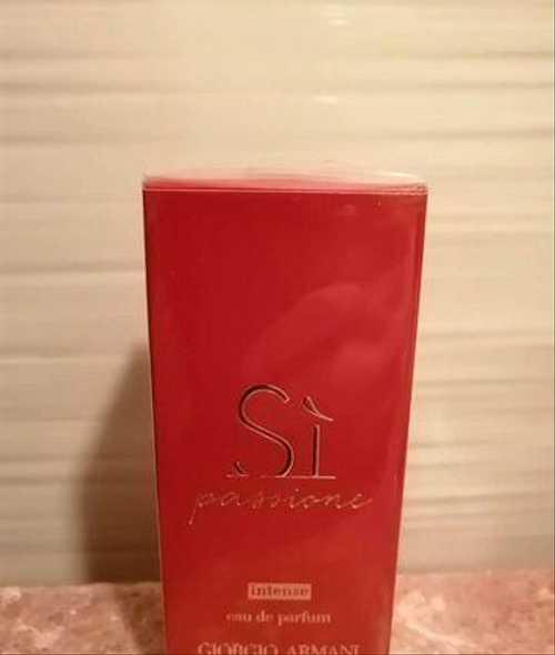 Парфюмерная вода Armani Si Passione Intense