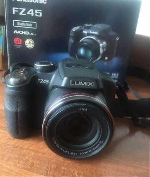 Цифровая видеокамера - фотоаппарат Panasonic Lumix