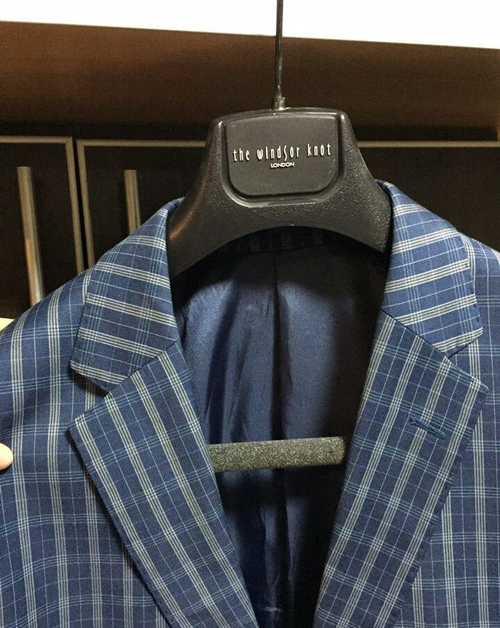 Стильный мужской пиджак фирмы The windsor knot