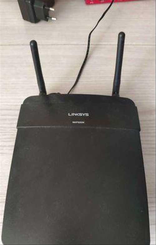 Двух диапазонная точка доступа Linksys wap300N