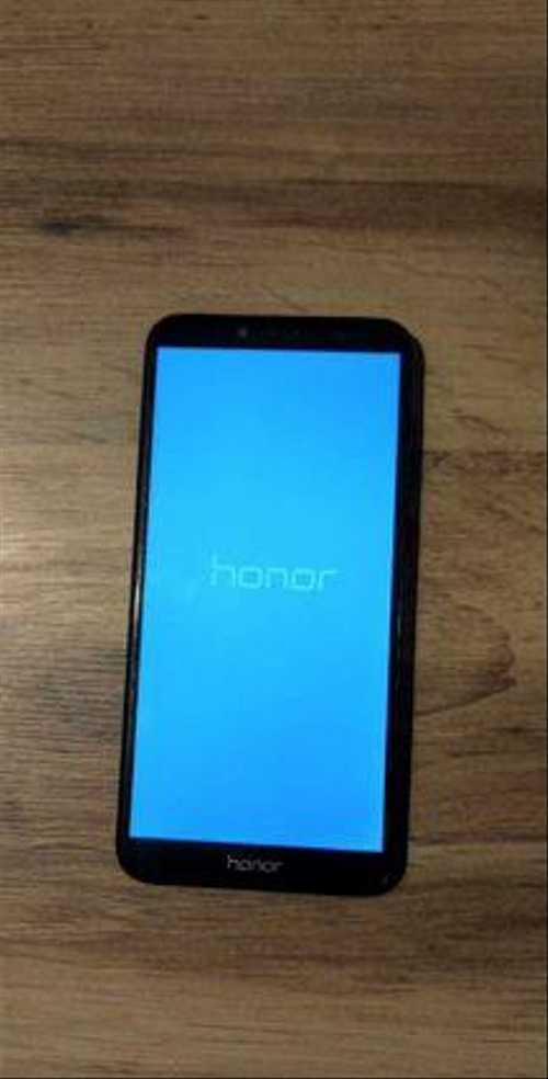 Телефон Honor 7C 3/32GB