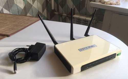 Беспроводной WiFi роутер (маршрутизатор) TP-Link T