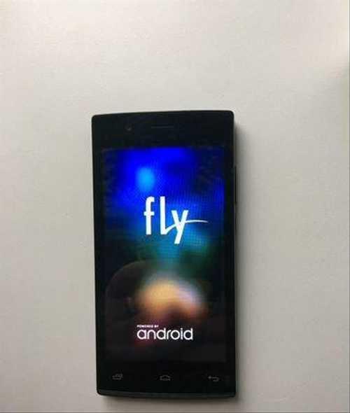 Телефон Fly FS452