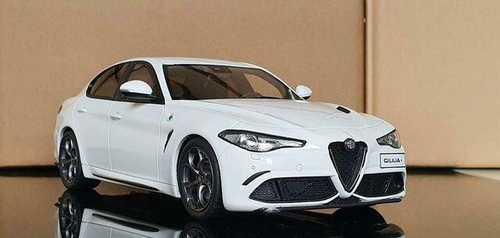 Модель авто Alfa Romeo Giulia -GTAm- Stelvio 1/18