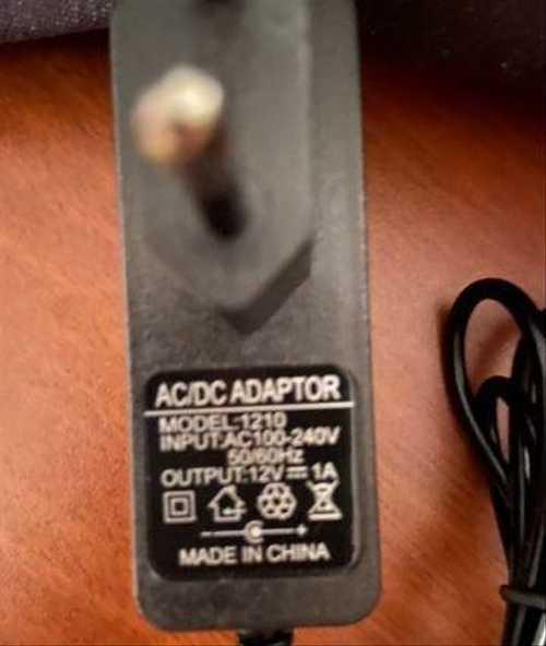 Блок питания (сетевой адаптер ac/dc adaptor 12V 1A