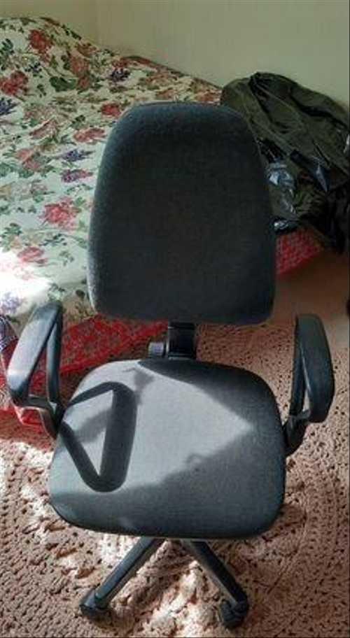 Офисное кресло старое бу