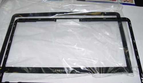 Samsung NP900X3 рамка экрана 13дюймов