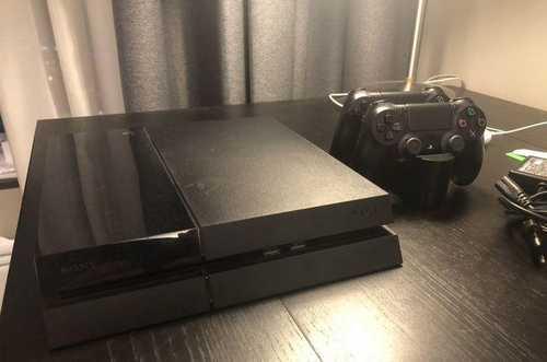 Sony PS4 Fat 500GB, 2 геймпада, аккаунт с играми