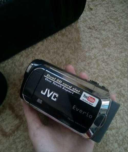 Цифровая видеокамера JVC GZ-MS120