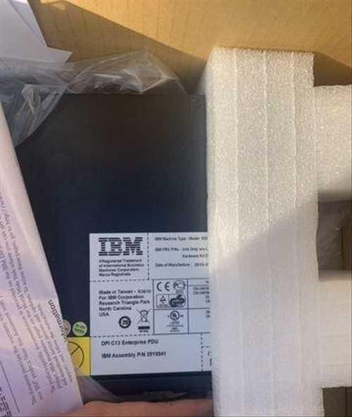 Распределитель питания IBM DPI C13 enterprise PDU