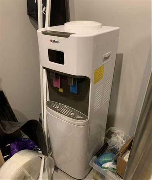 Кулер для воды HotFrost V115C