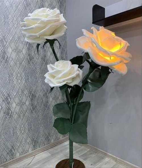Ростовые цветы «Белая роза /светильник»