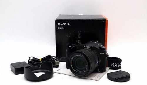 Sony Cyber-shot DSC-RX10M2 box new