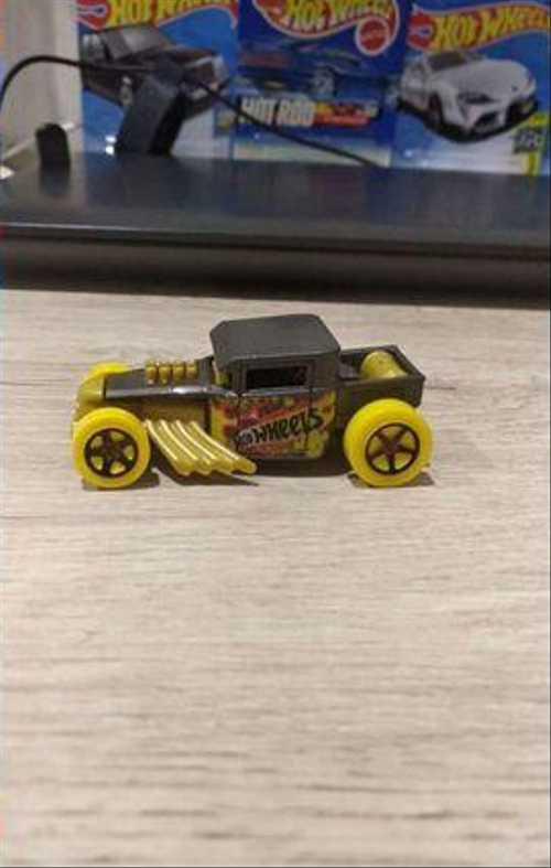 Hot wheels Bone Shaker F03