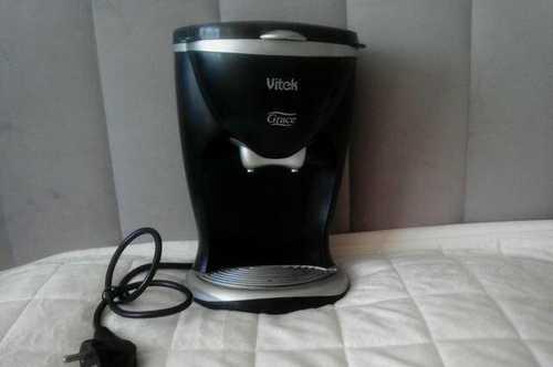 Австрийская кофеварка Vitek VT-1503 BK Grace
