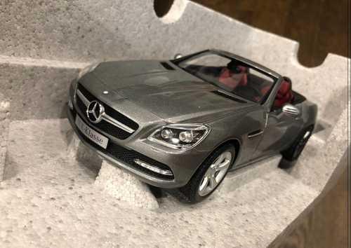 Mercedes Benz SLK 1/18