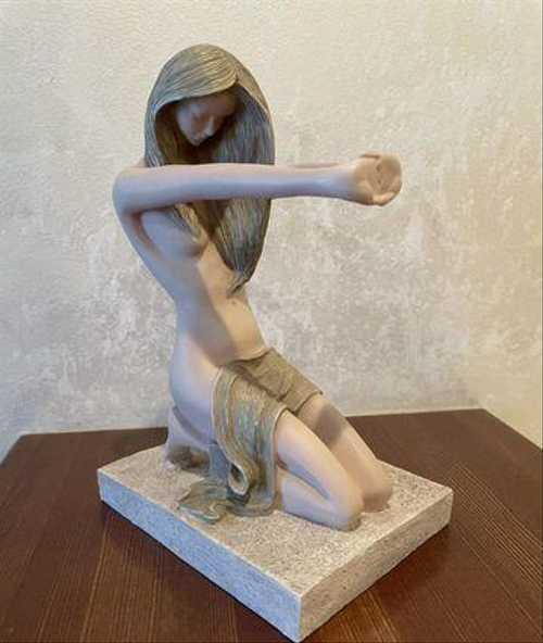 Статуэтка