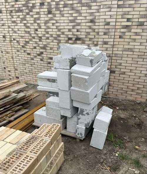 Газосиликатные блоки и желтый кирпич б/у