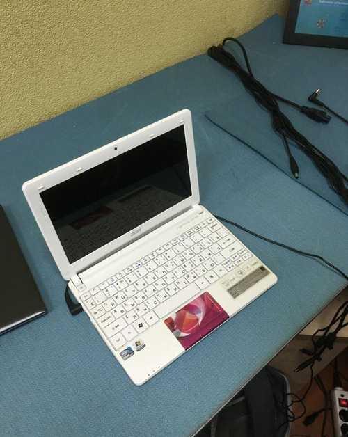 Белый 4-х яд. Нетбук Acer 1.6ghzx4/2gb/320gb