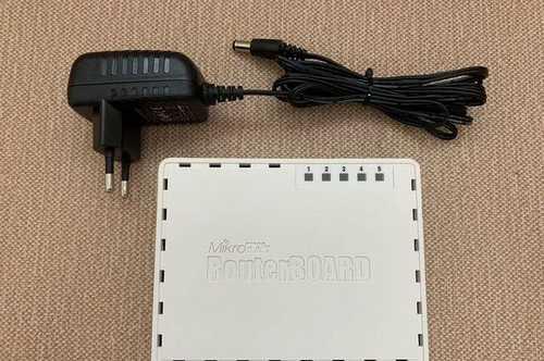 Маршрутизатор MikroTik RouterBoard 750