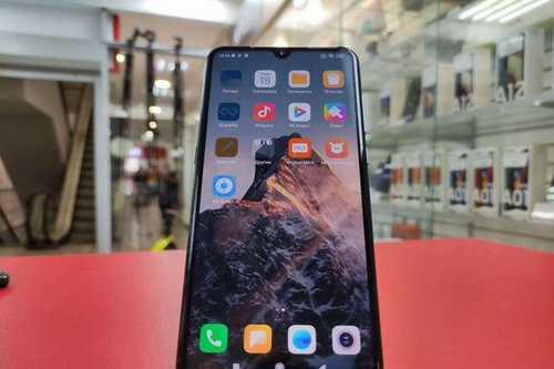 Xiaomi Mi9 6/128GB идеал
