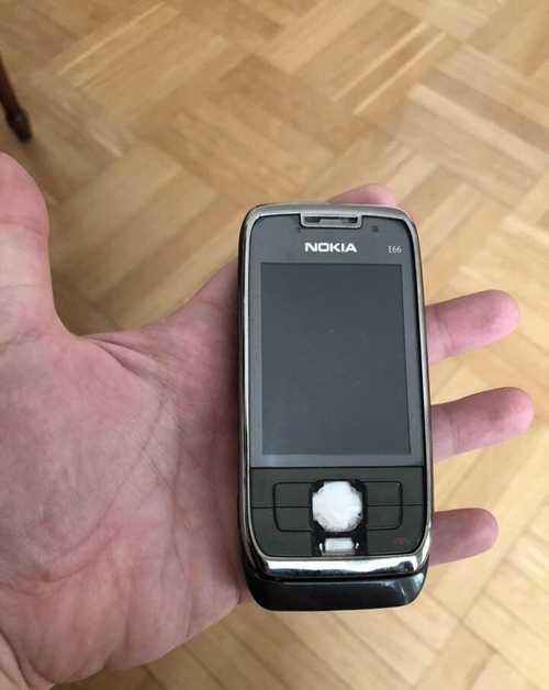 Телефон Nokia E66