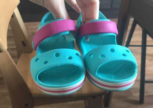 Сандалии Crocs