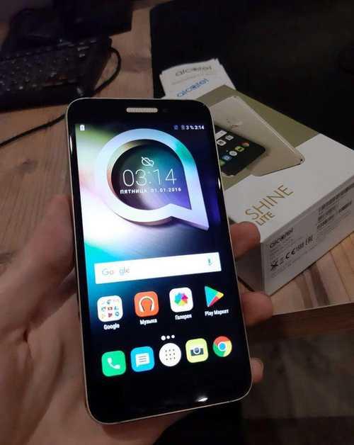 Смартфон Alcatel Shine lite