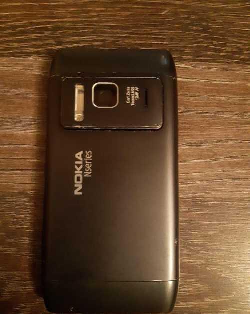 Телефон Nokia N8