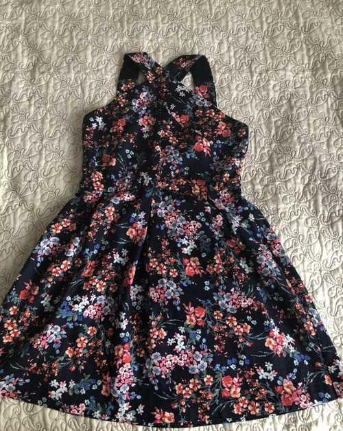 Платье Stradivarius летнее