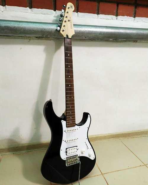 Электрогитара Yamaha Pacifica 012 bl