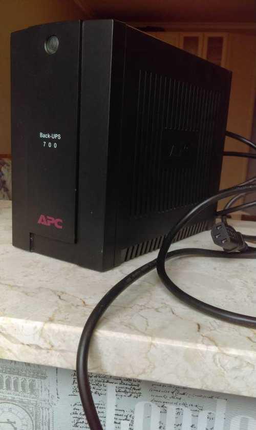 Источник бесперебойного питания APC Back-UPS BX700