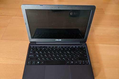 Ноутбук Asus VivoBook E203MA-FD001T