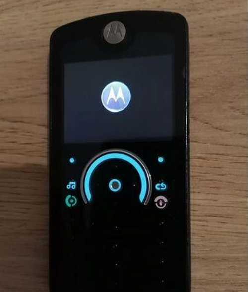 Motorola rokr E8