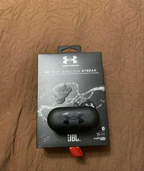 Беспроводные наушники jbl under armour