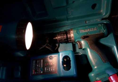 Шуруповёрт Makita 12V(made in Japan) + Фонарь