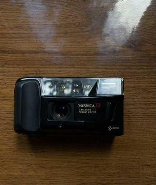 Плёночный фотоаппарат Yashica T3