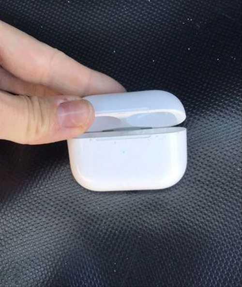 Продам кейс для airpods