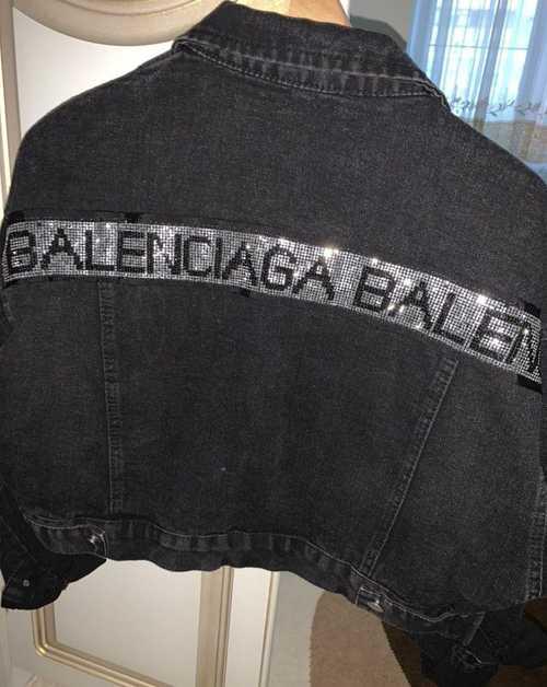 Джинсовая куртка с надписью Balenciaga