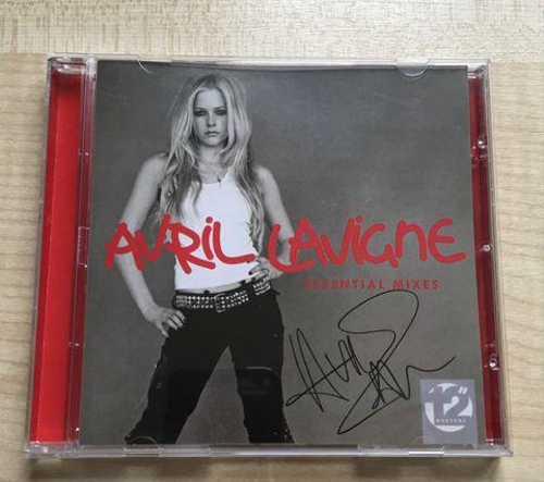 Автограф Avril Lavigne 2010 CD Essential Mixes