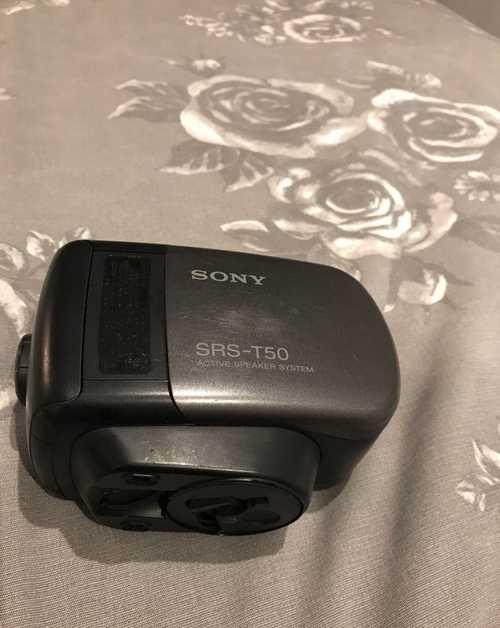 Ретро портативная акустика Sony SRS-T50