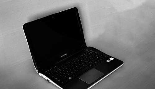 Ноутбук Samsung SF310 Белый