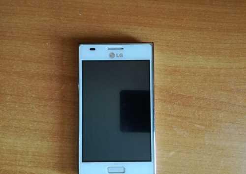 Смартфон LG E612 Optimus L5 белый
