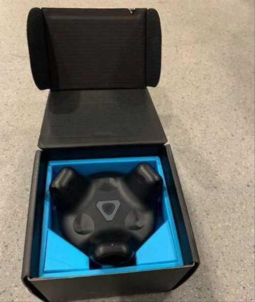 HTC vive tracker