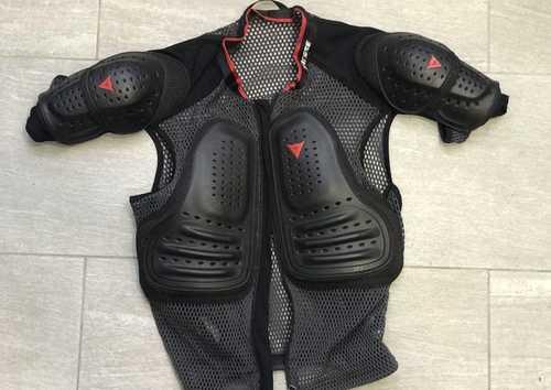 Моточерепаха, мотозащита Dainese