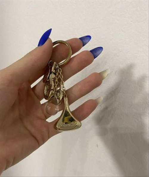 Брелок guerlain